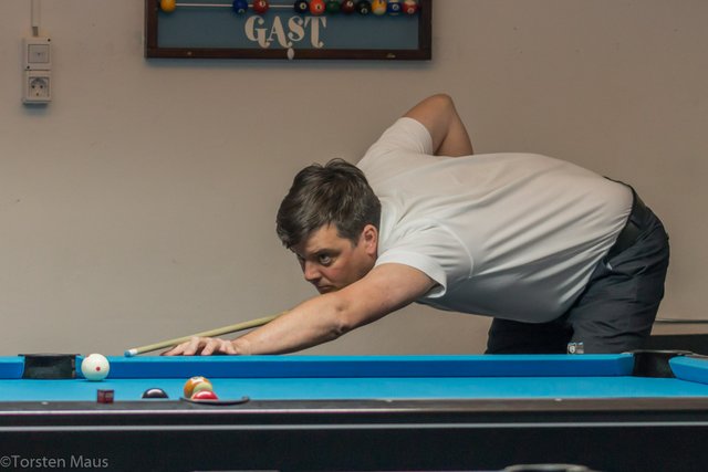 BC Colours Düsseldorf: Harald Heller wird Vereinsmeister im 8-Ball ...