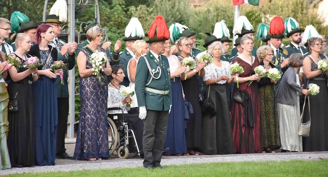 Schützenfest in Haffen - Parade für das neue Königspaar! - Rees