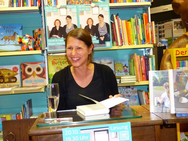 Sarah und Inge Meyer-Dietrich lesen bei Polberg aus ihren neuen Romanen ...