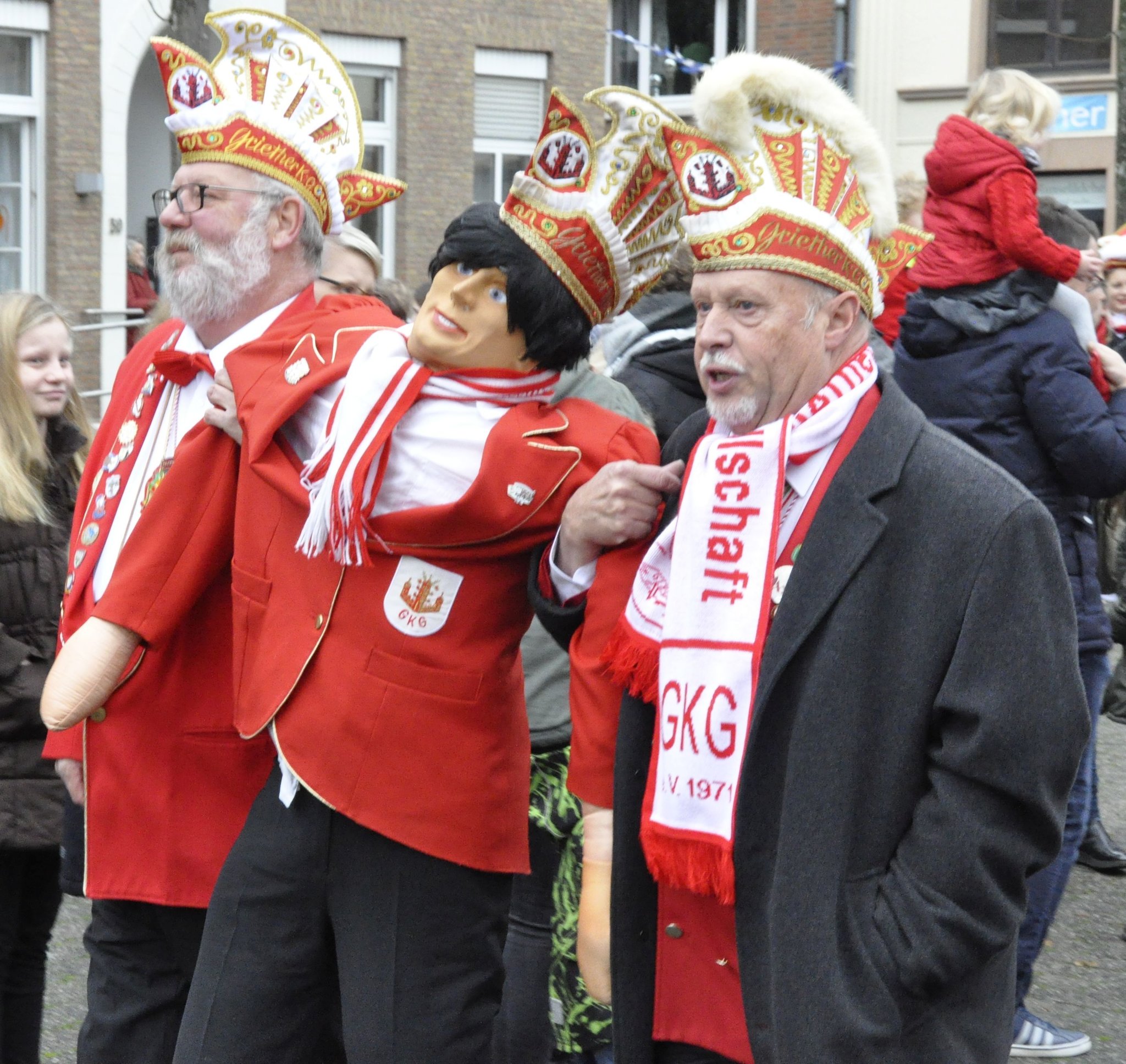 Karnevalisten feierten Sessionsauftakt in Grieth am Rhein - Kalkar