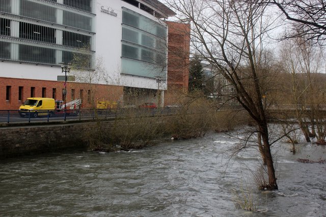 Beeindruckendes Naturschauspiel: Wie die Volme zum reißenden Fluss wird ...