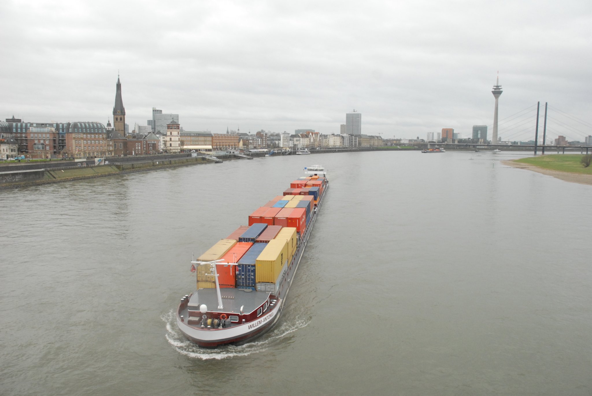 Hochwasser: Rheinpegel steigt derzeit kontinuierlich, aber langsam ...