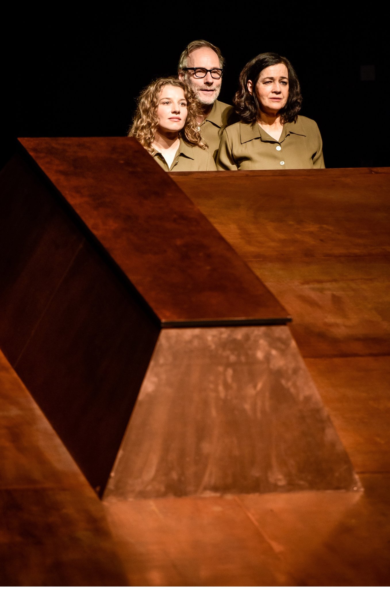 Nichts für Feiglinge – „Gertrud“ legt im Schauspielhaus den Finger in ...