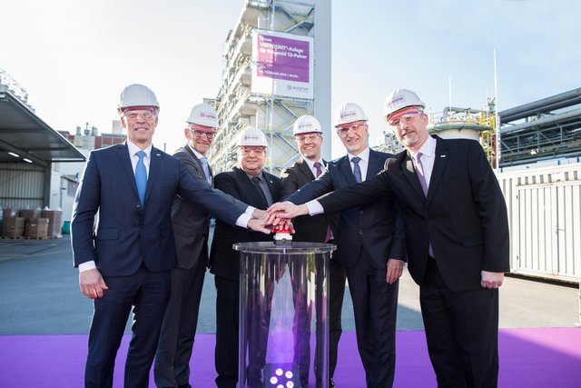EVONIK ERÖFFNET NEUE ANLAGE FÜR POLYAMID 12-PULVER IN MARL - Marl