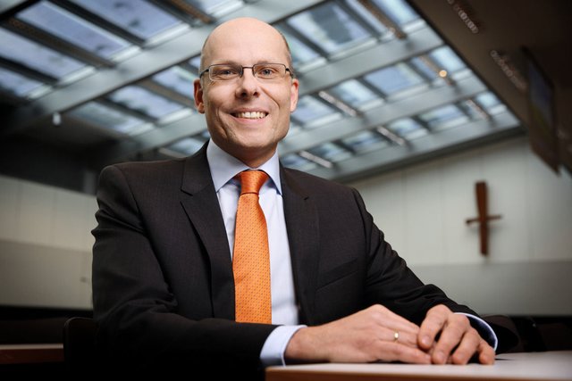 Peter Beyer (CDU) zu Besuch in der Redaktion des Stadtanzeigers ...