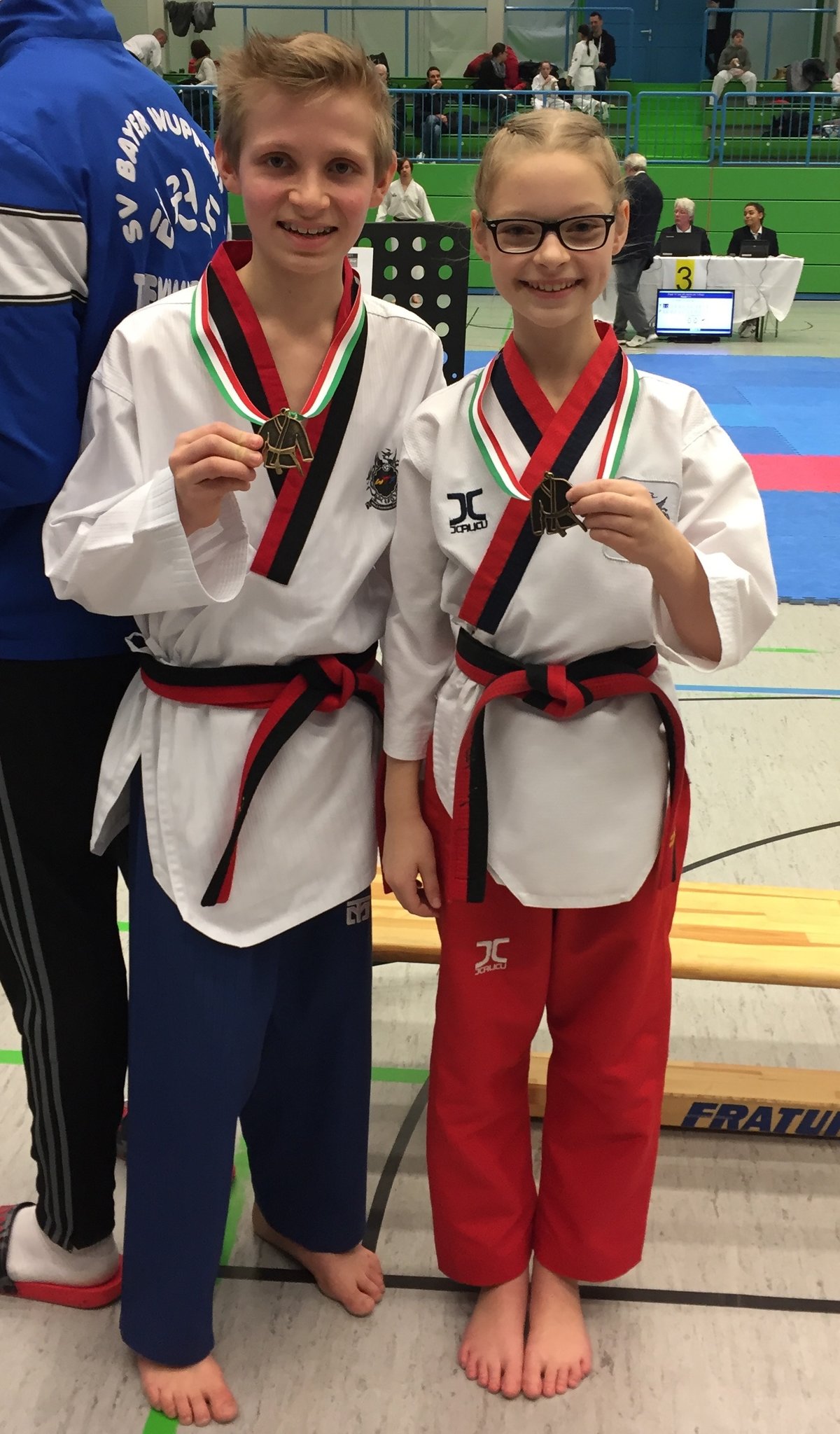 Gold für Emilia Grzechca beim 1. NWTU Nachwuchsturnier - Castrop-Rauxel