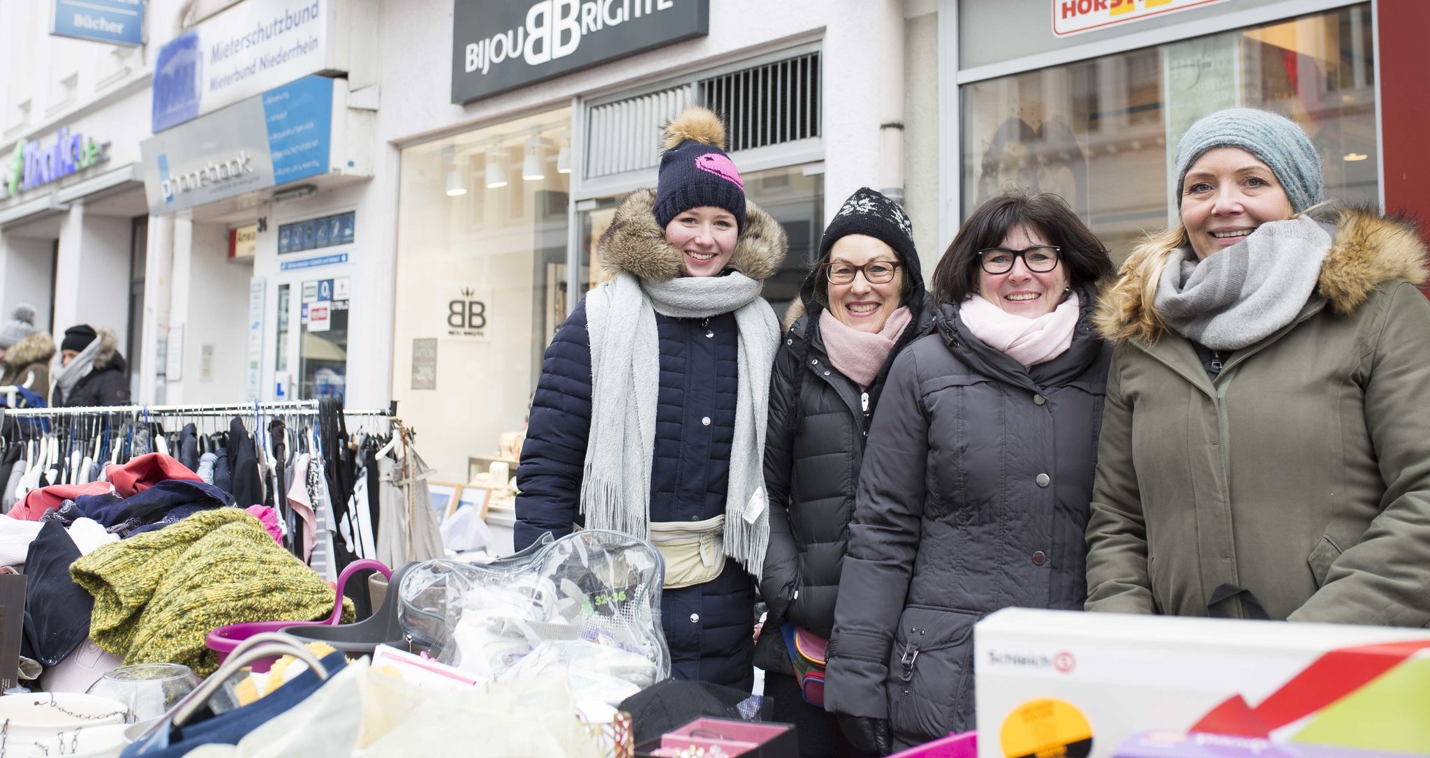 1. City-Trödelmarkt: Brrh war das kalt! - Moers