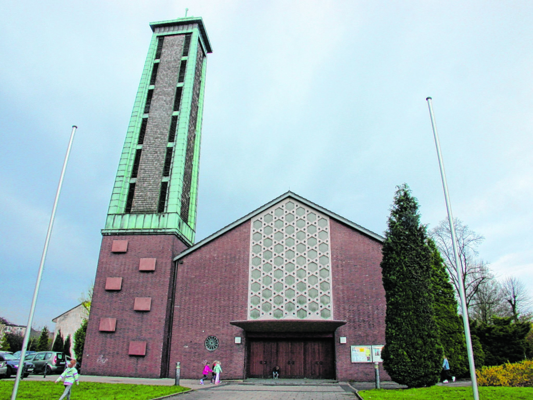 Fundstück: Ein Kirche mit viel Kunst - Essen-West