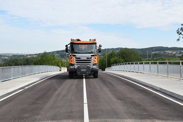 A46: Nach 100 Tagen steht die erste Lego-Brücke (Jetzt auch mit VIDEO ...