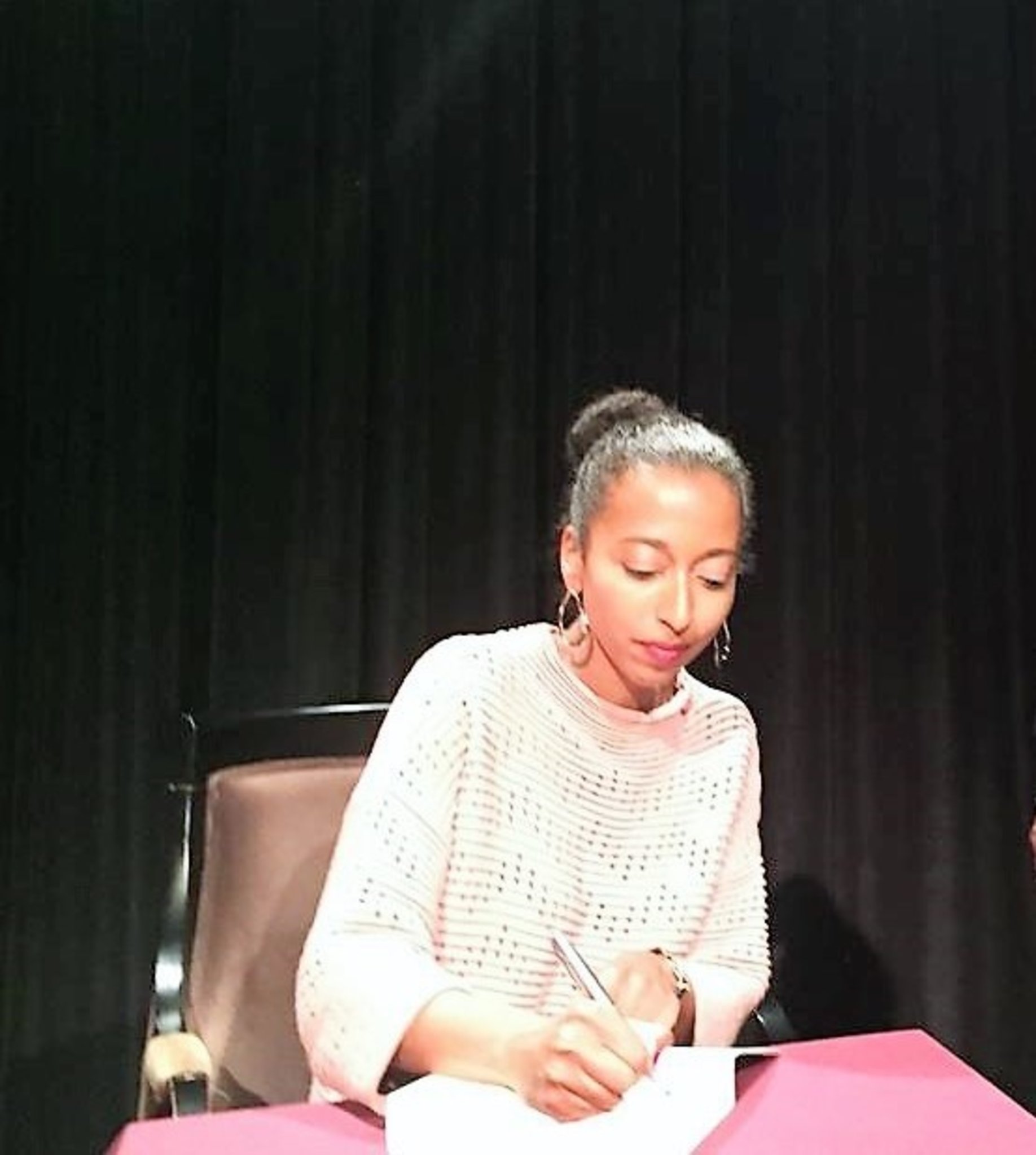 Herne: Melanie Raabe mit "DER SCHATTEN" im Literaturhaus in Herne - Herne