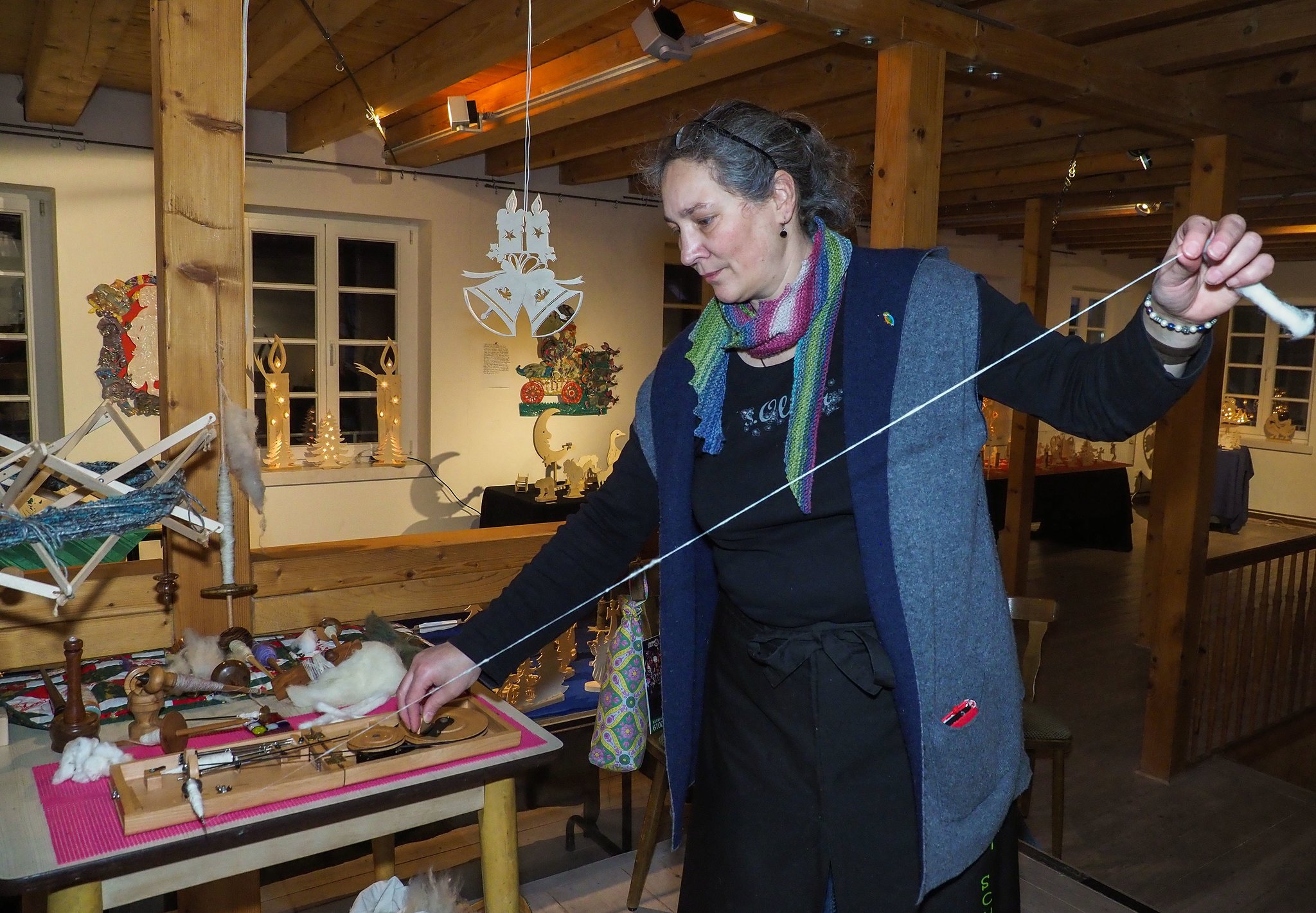 Vier Frauen stellten alte Handwerkskunst in der Cuesterey vor: Ein ...