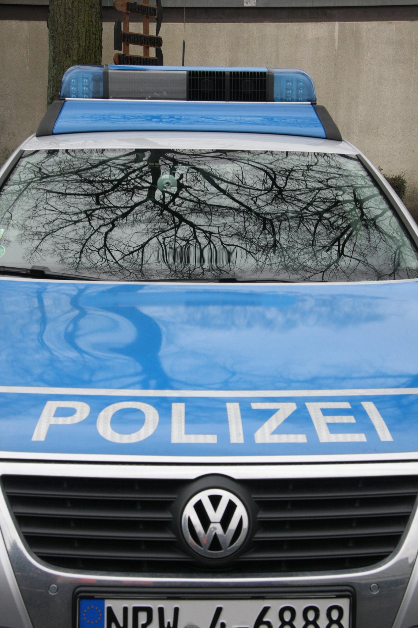 Unfall auf Dortmunder Straße: Verletzter und hoher Schaden bei Auffahrunfall - Castrop-Rauxel