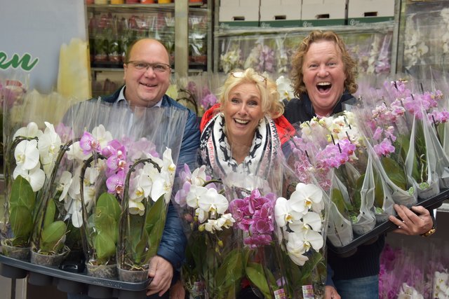 Wurst-König trifft Blumen-Prinzessin auf dem Kaiser-Otto-Platz ...