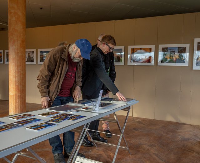 „image-trackers“: Erste Pop-Up-Ausstellung "Malerei trifft Fotografie ...