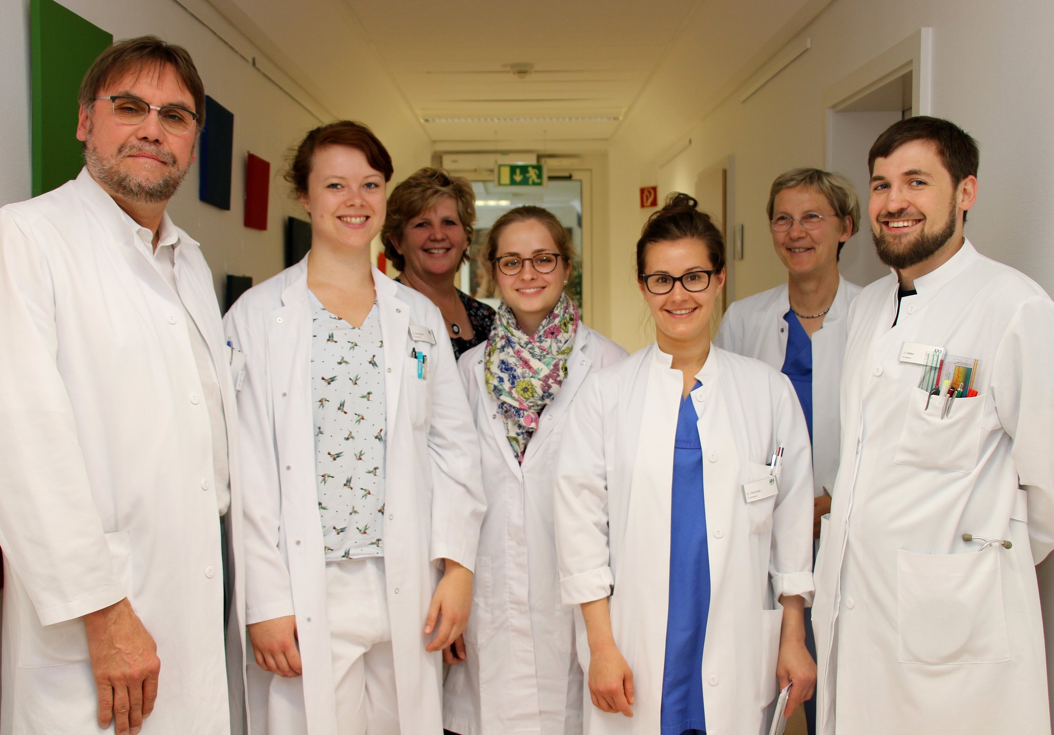 Vier Medizinstudenten "an Bord" der Weseler Klinik: Praktisches Jahr im ...