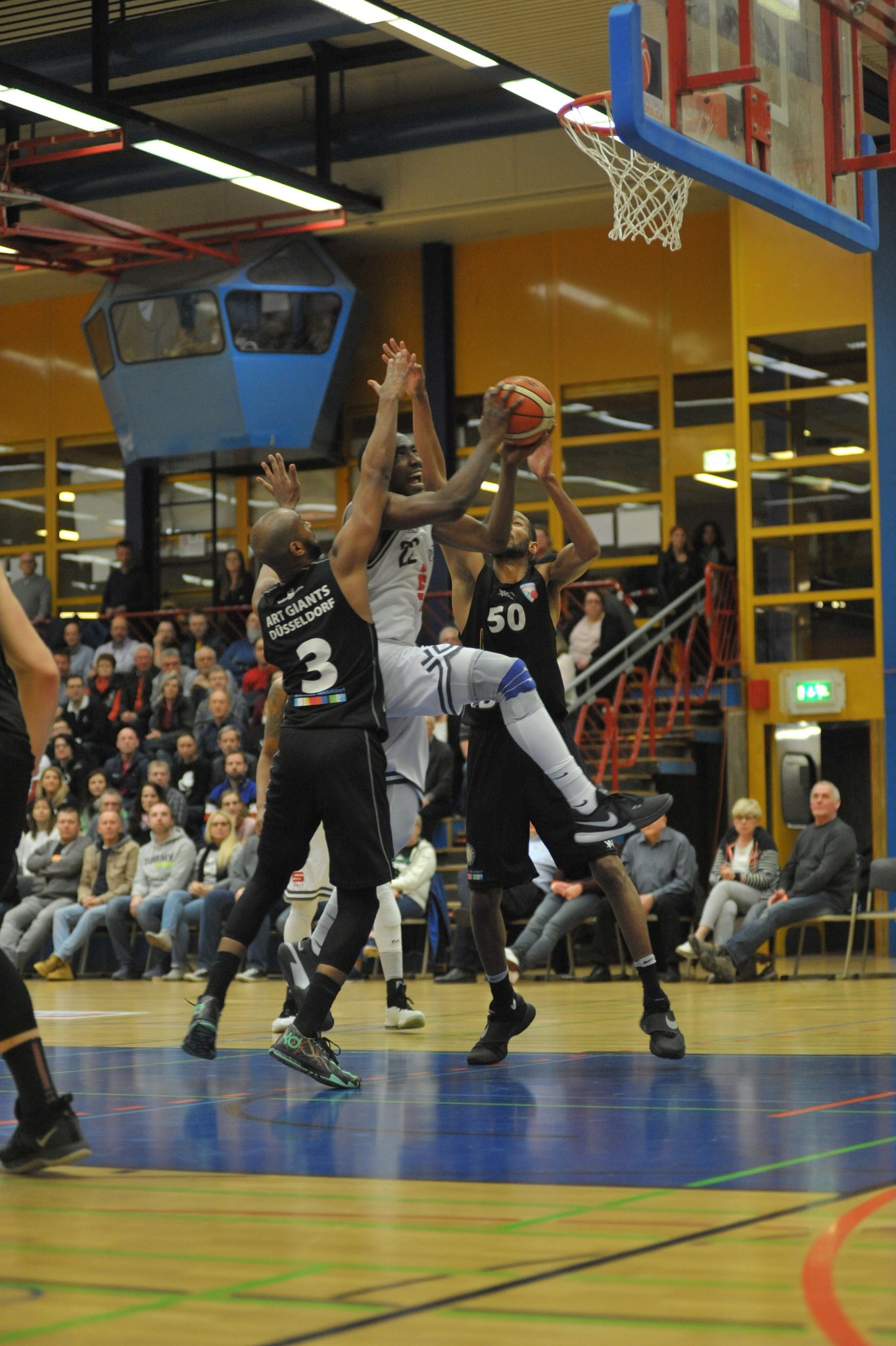 Kaderplanung ist im vollen Gange: Hertener Löwen: Howard und Feldmann ...