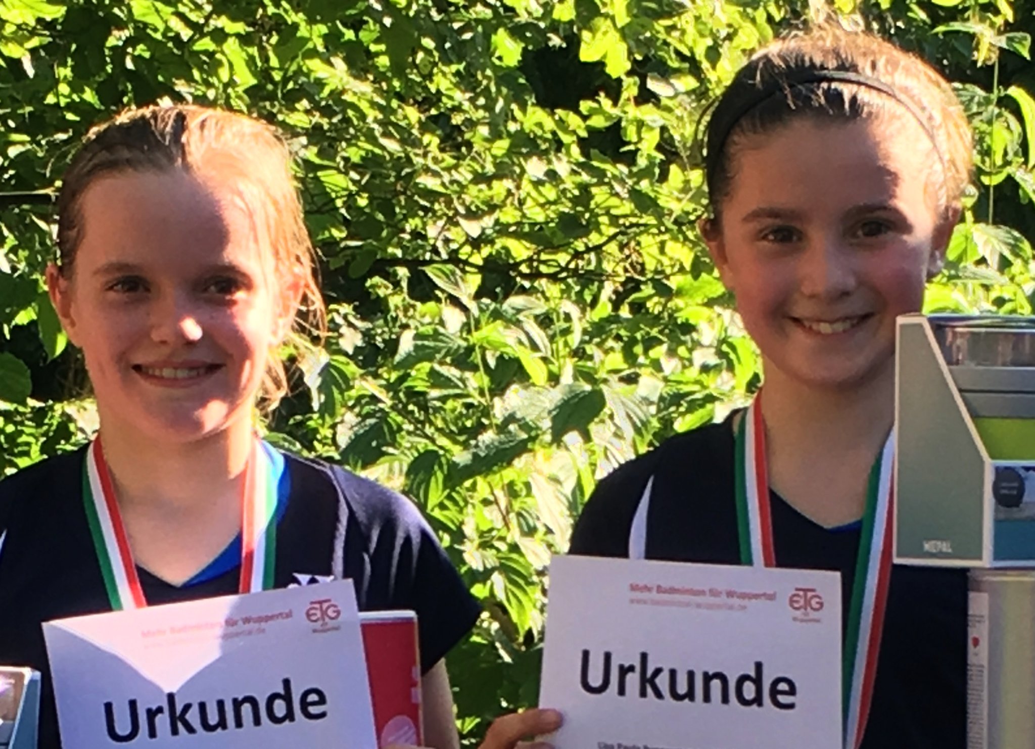 Badminton: Lisa Paula Bonnemann und Maike Iffland gewinnen NRW ...
