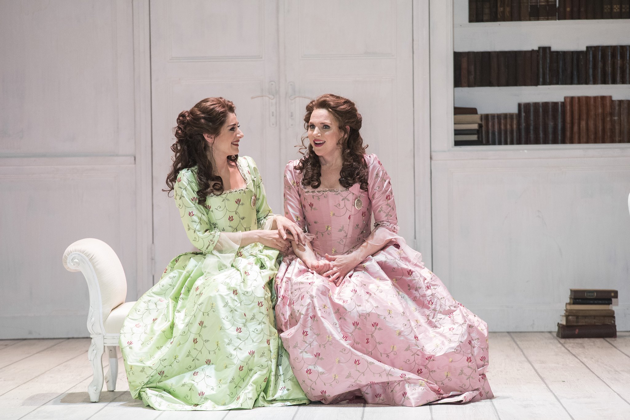 Oper in Essen: Auf die Probe gestellt: Mozarts Oper "Cosi fan tutte" im ...