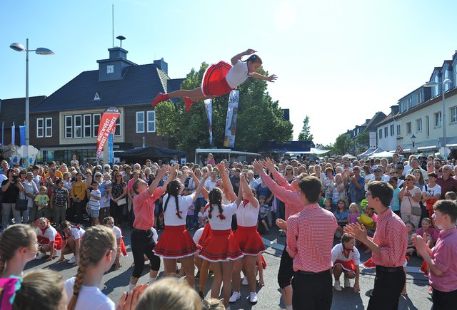 Monheim feiert das 10. Stadtfest: Drei Tage Freiluftfete - Monheim am Rhein