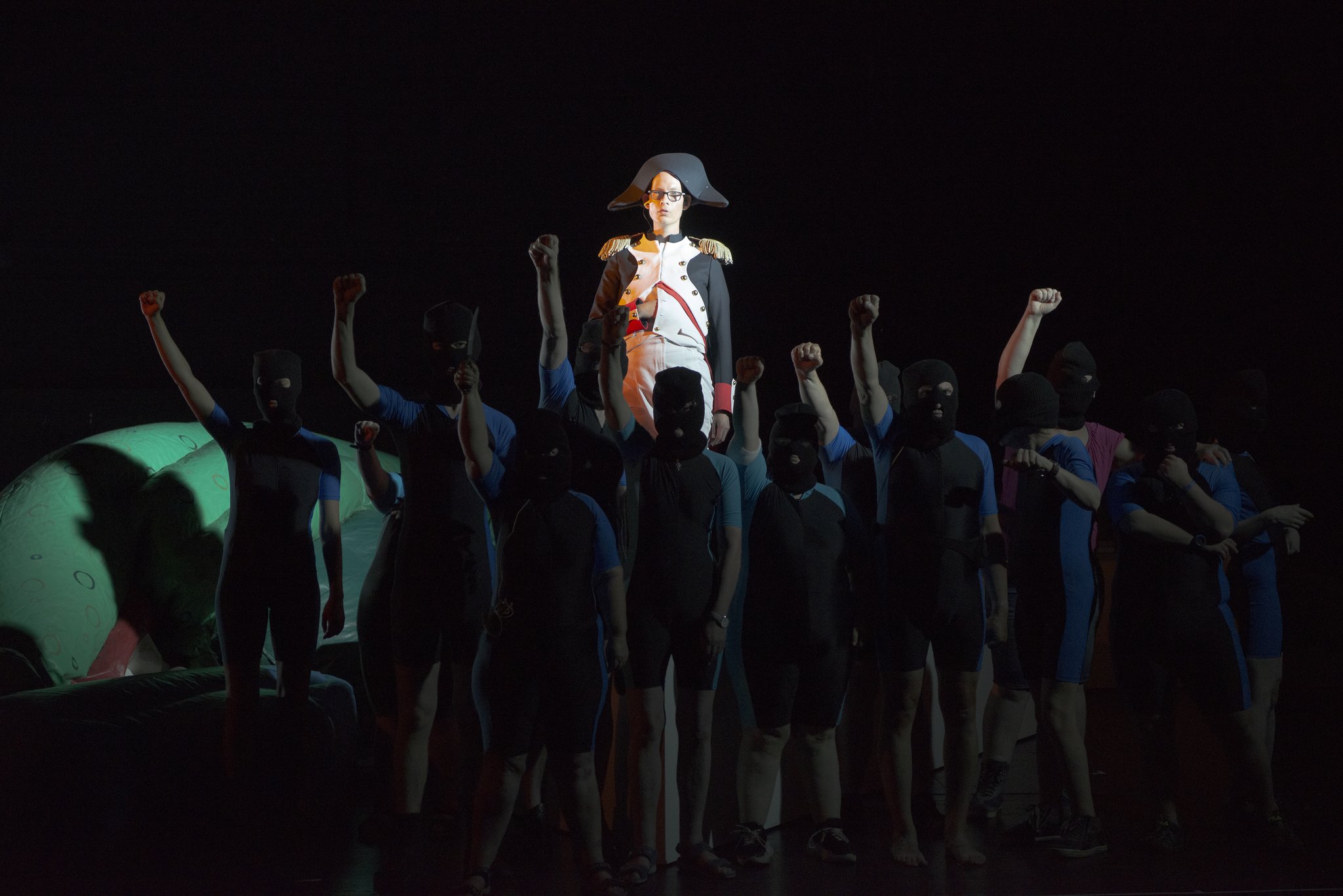 Peter Weiss' "Marat / Sade" ab Samstag auf der Bühne der Kammerspiele ...