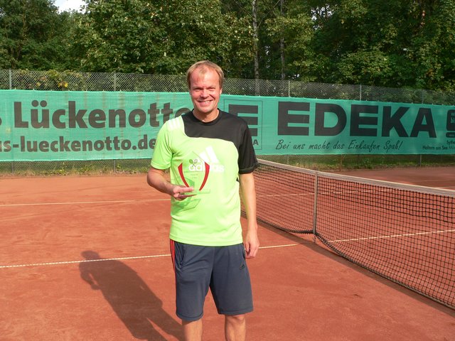 47. Tennis-Bezirksmeisterschaften beim Halterner TC: Jackson Varney ...