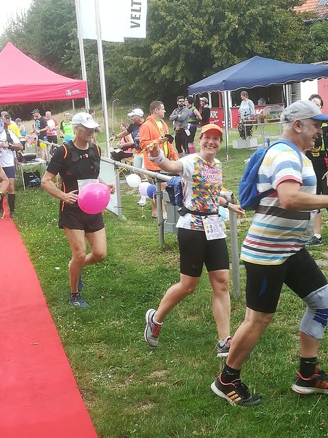 Birgit Jahn vom TC Kray war dabei: Ballon-Ultralauf 100 Meilen Sommer ...
