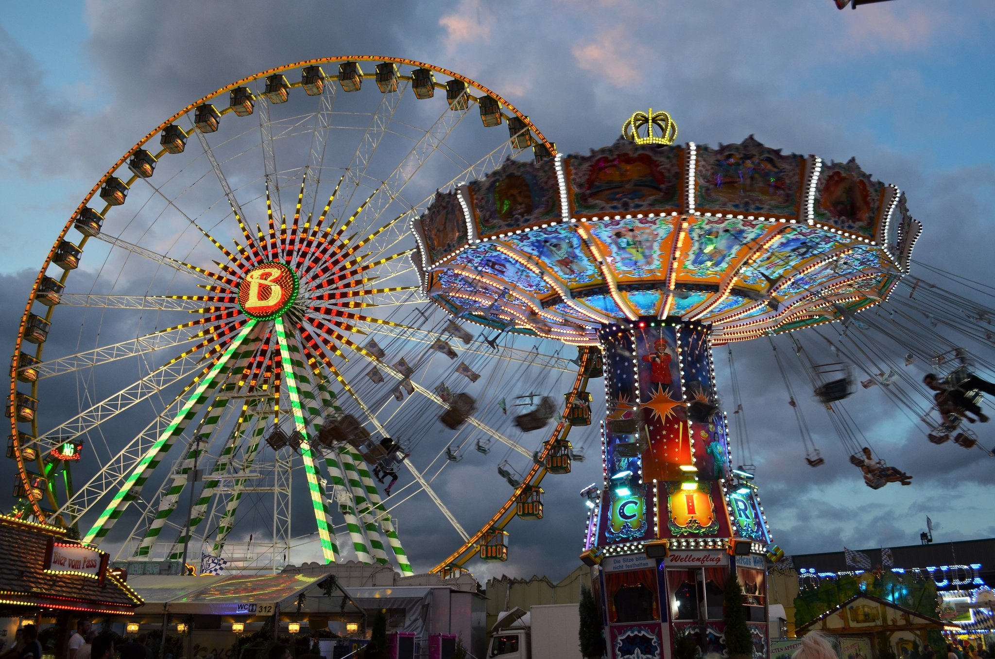 Crange, Rheinkirmes und Co.: Foto der Woche: Das schönste Kirmesfoto ...