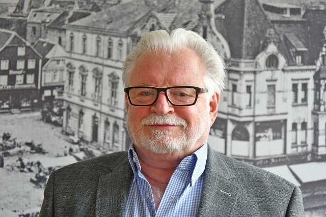 Léon Finger - Thema