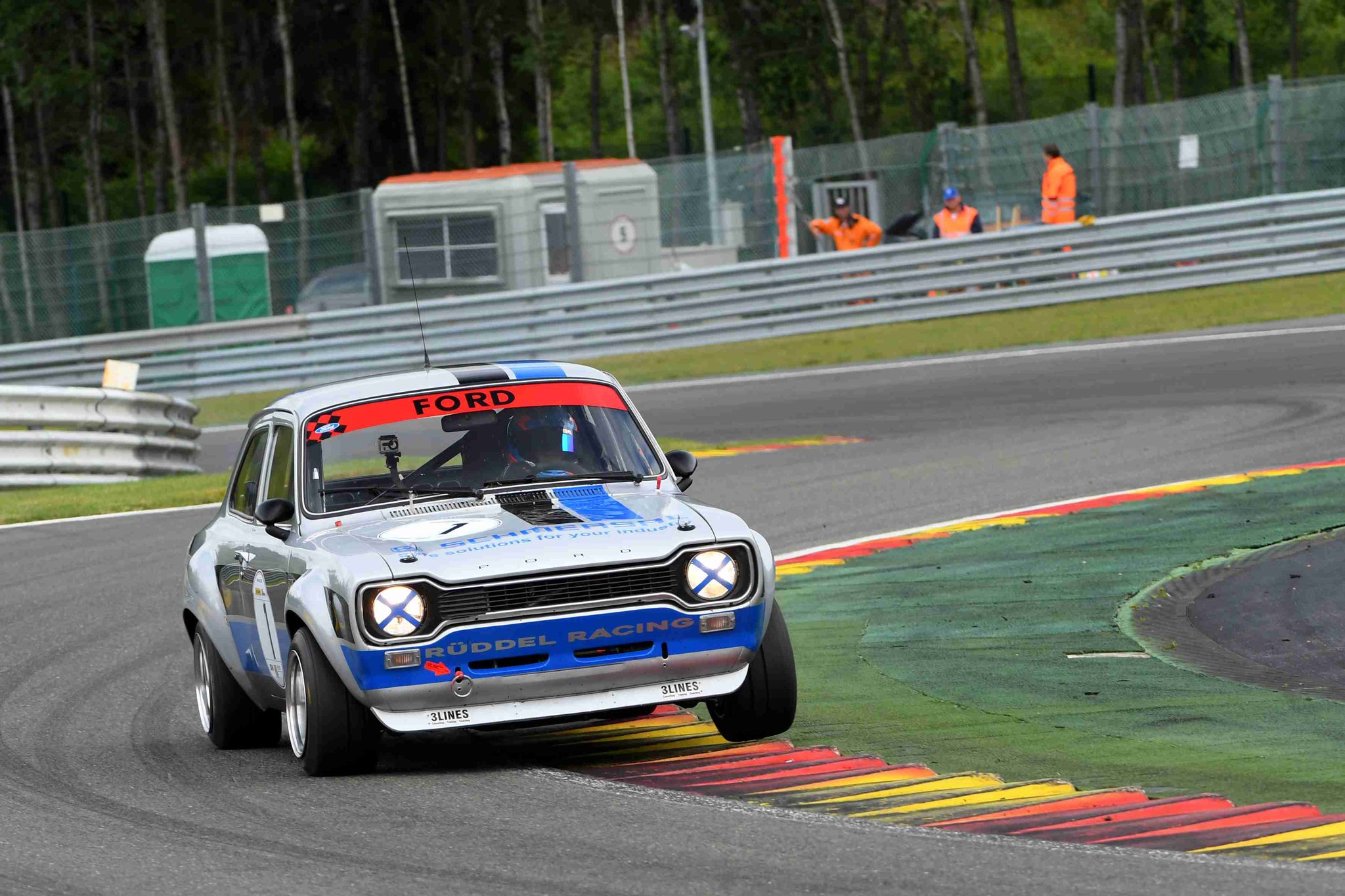 Motorsport: Rüddel Racing behauptet die Tabellenführung