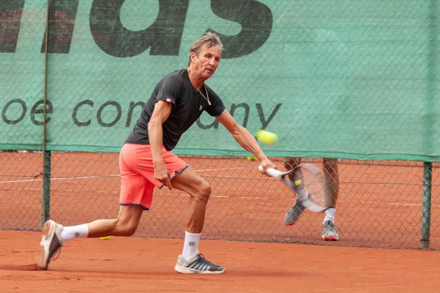 Showdown in Gahmen: Die Tennis-Mannschaft vom TC Idstein ist Deutscher ...