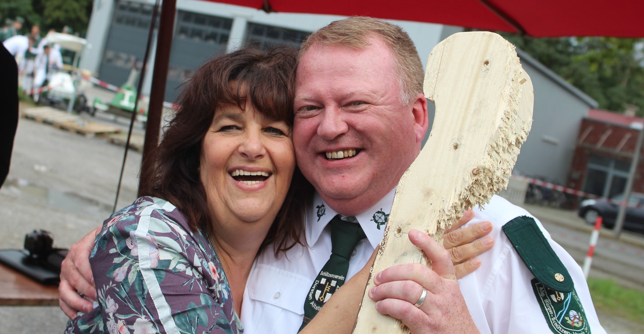 Schotte schießt den Vogel ab: King Bowie und Queen Annette regieren die ...