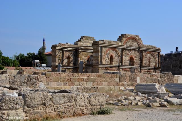 Urlaub in der Türkei: Ausflug in die Stadt Side (Altstadt) mit dem ...