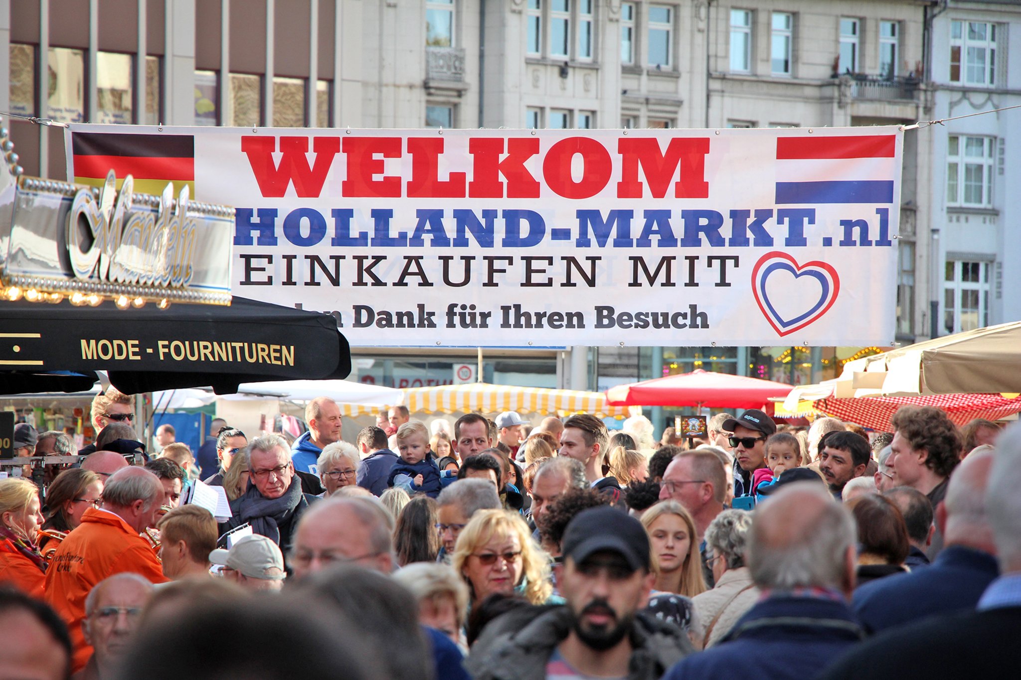 Mit verkaufsoffenem Sonntag: Bauernmarkt in der City - Gelsenkirchen