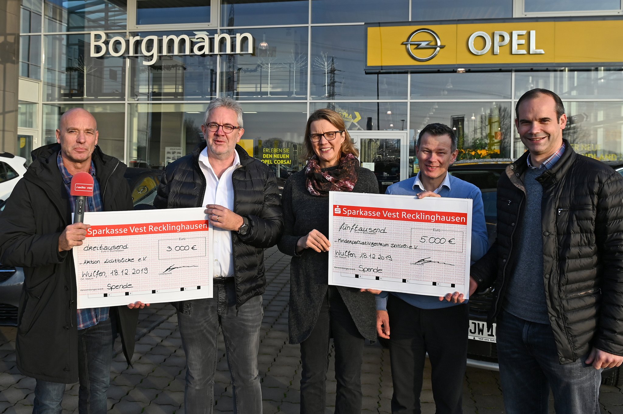 Firma Borgmann spendet 8.000 Euro für den guten Zweck: Wohltätige ...