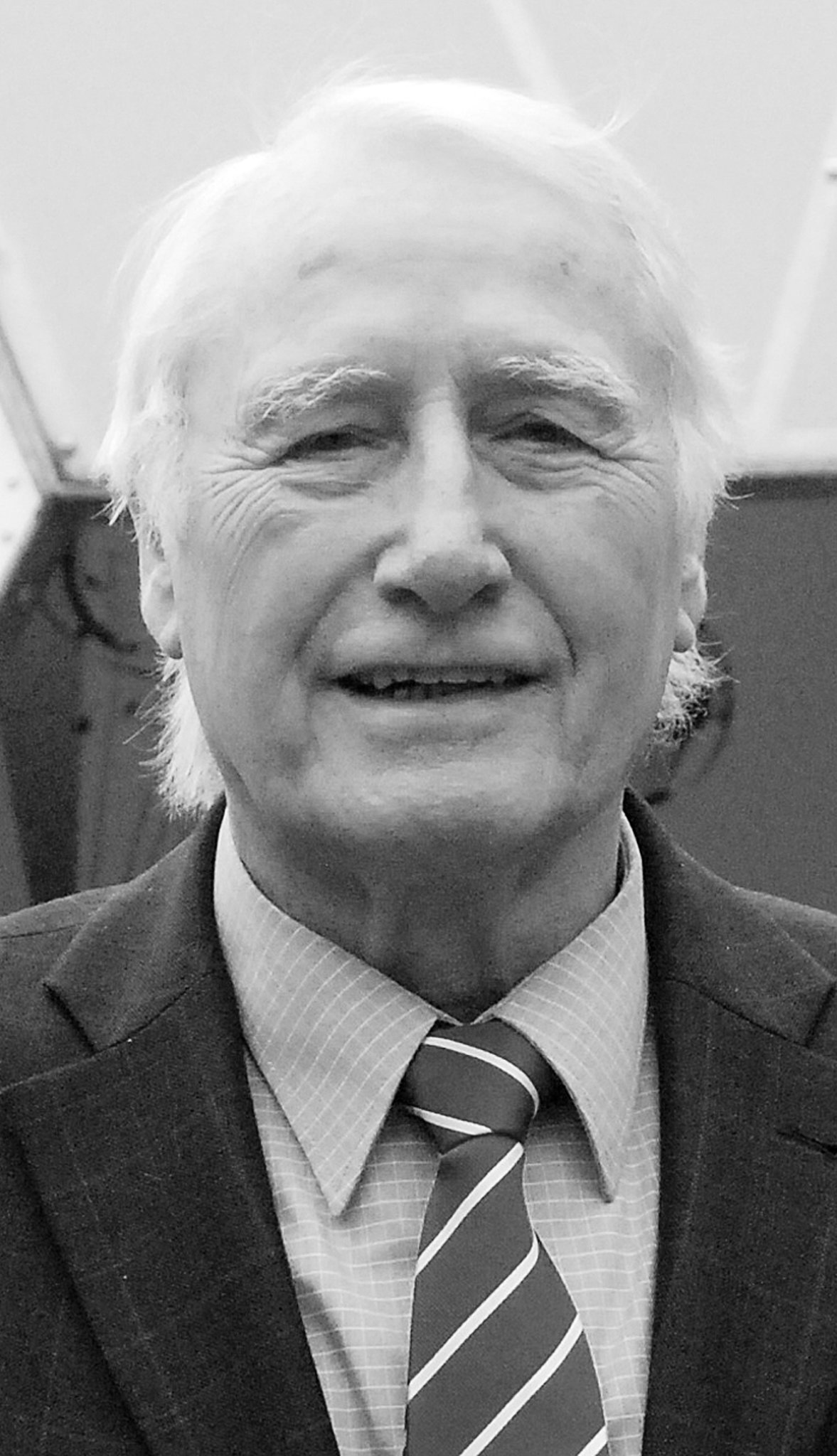 Wembley-Tor 1966: Torwart-Legende aus Husen ist tot: Hans Tilkowski ist ...