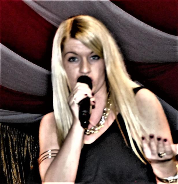 PRINZENKÜRUNG SERM TEIL 2 mit großer Fotostrecke: Prinz Micha I ...