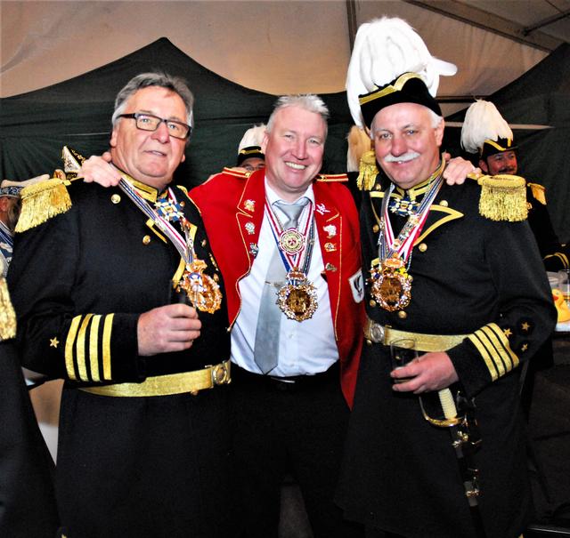 PRINZENKÜRUNG SERM TEIL 2 mit großer Fotostrecke: Prinz Micha I ...