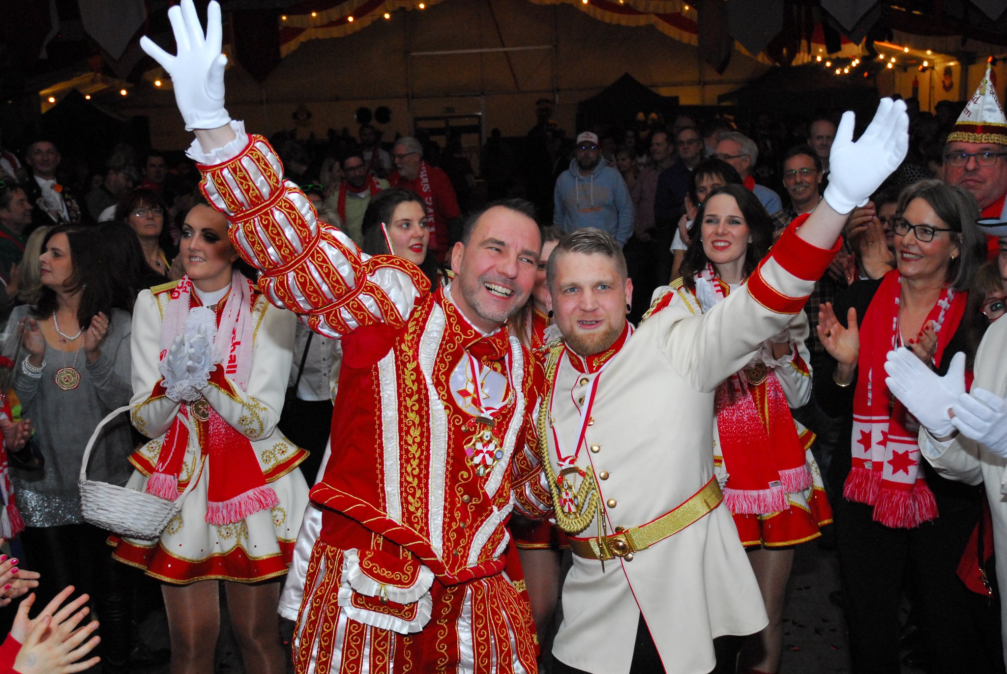 PRINZENKÜRUNG SERM TEIL 2 mit großer Fotostrecke: Prinz Micha I ...