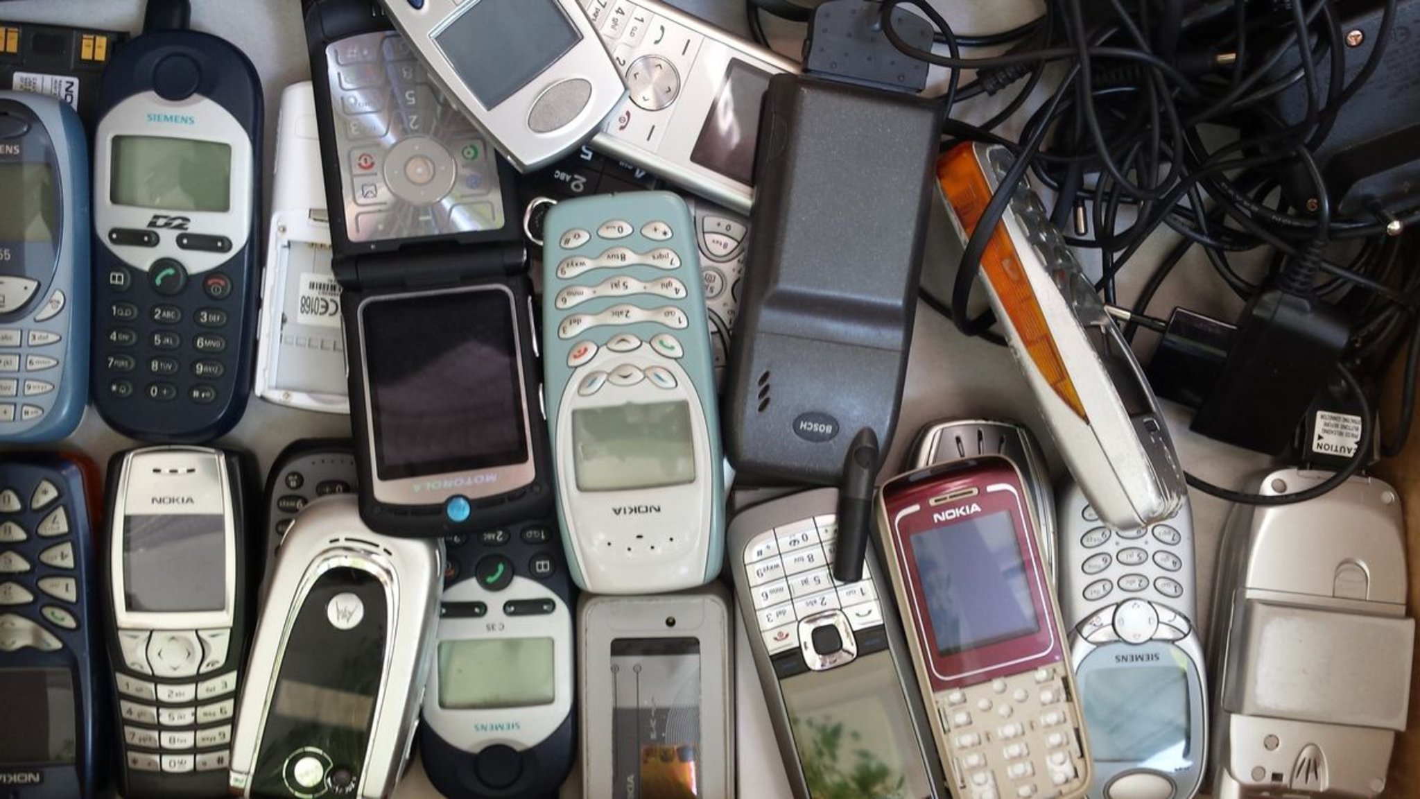 Marler Weltzentrum sammelt alte Mobiltelefone: Handys für den guten ...