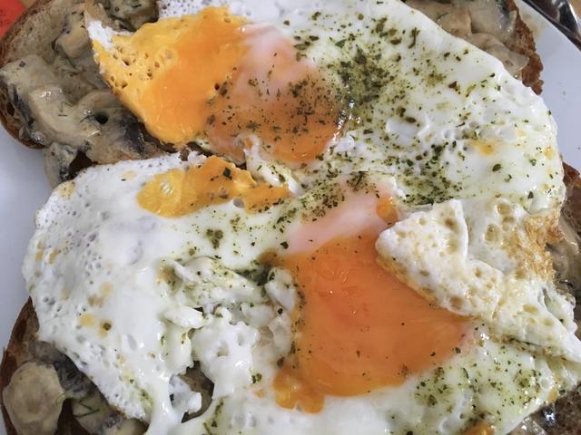 Etwas Lustiges trotz Corona: LORIOT - Die Sache mit dem Frühstücksei ...