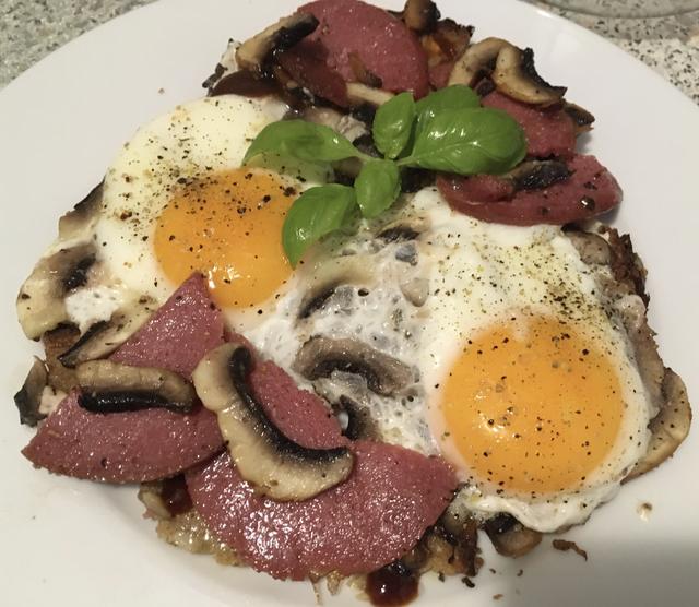 Etwas Lustiges trotz Corona: LORIOT - Die Sache mit dem Frühstücksei ...