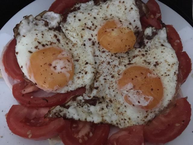 Etwas Lustiges trotz Corona: LORIOT - Die Sache mit dem Frühstücksei ...