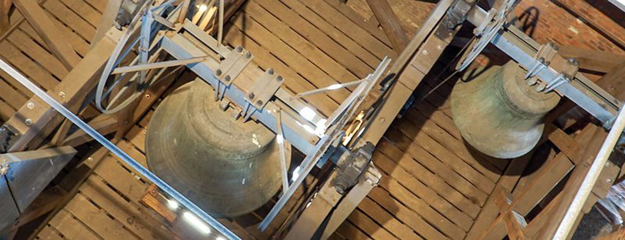 Sonntags um 12 Uhr: Glocken der Weseler Kirchen läuten und laden zur ...