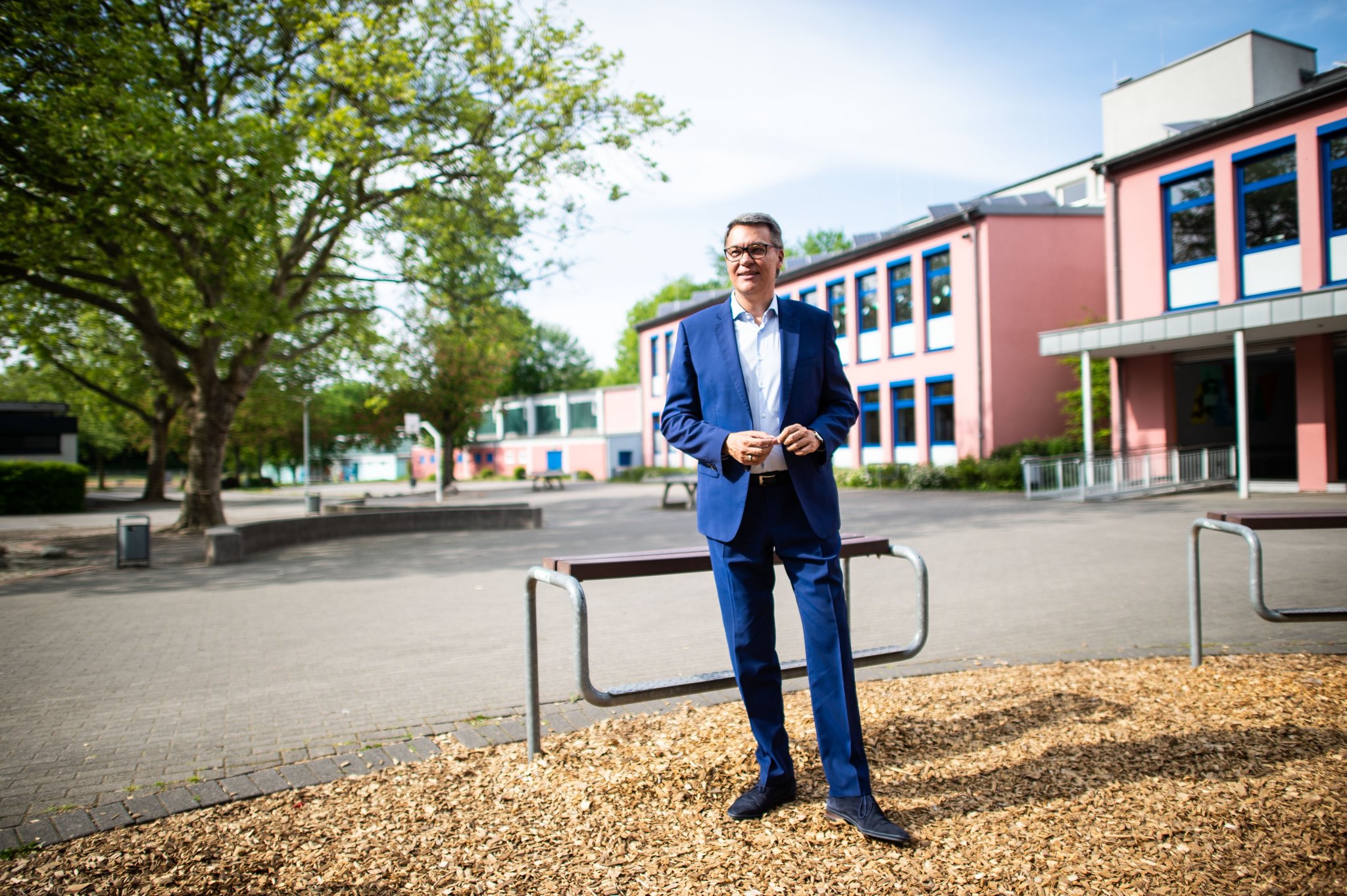 Das Beste für Dortmunds Kinder:: Thomas Westphal will Schulhöfe fliegen ...