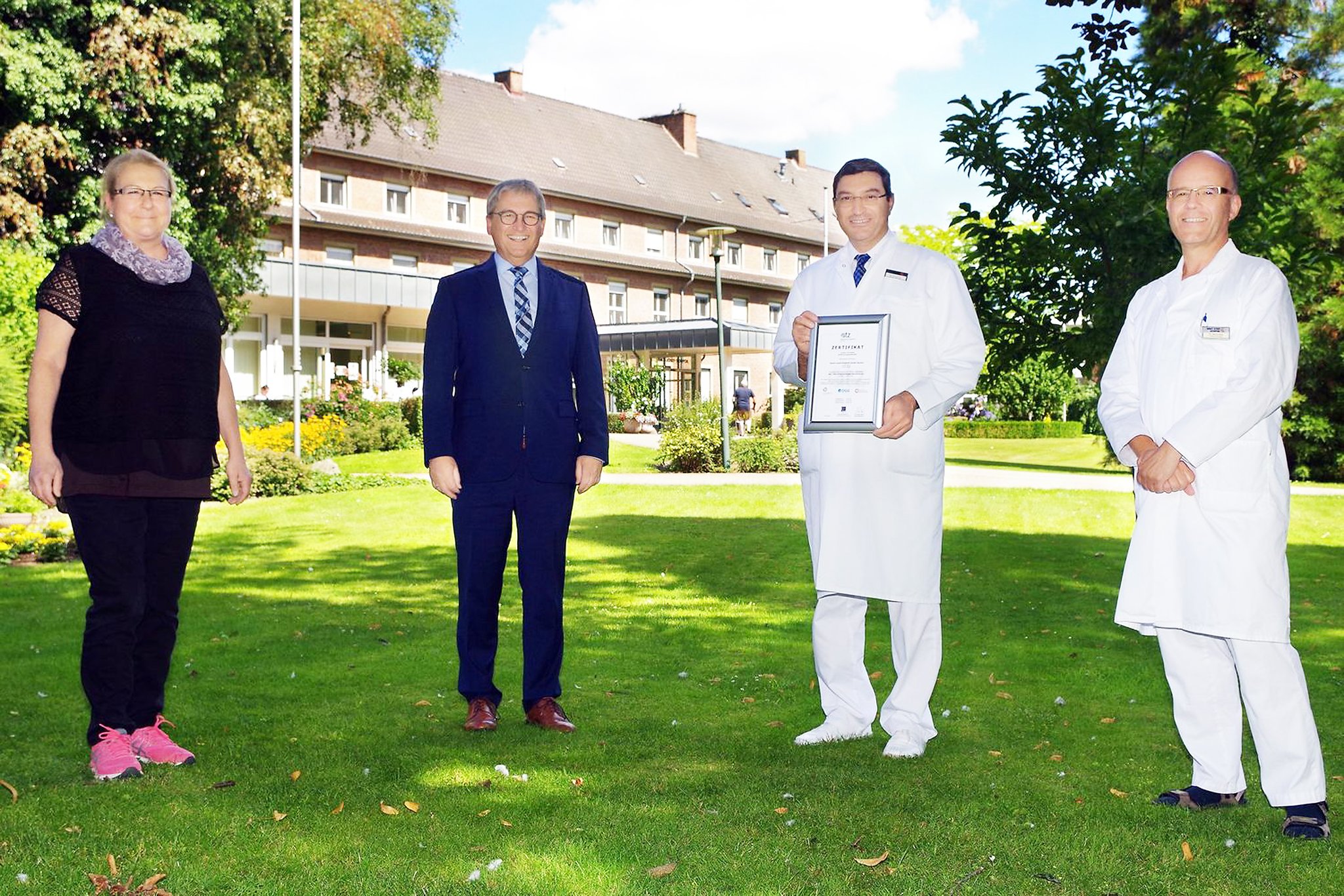 Neues Alterstraumatologisches Zentrum am Sankt Josef-Hospital: Warum ...
