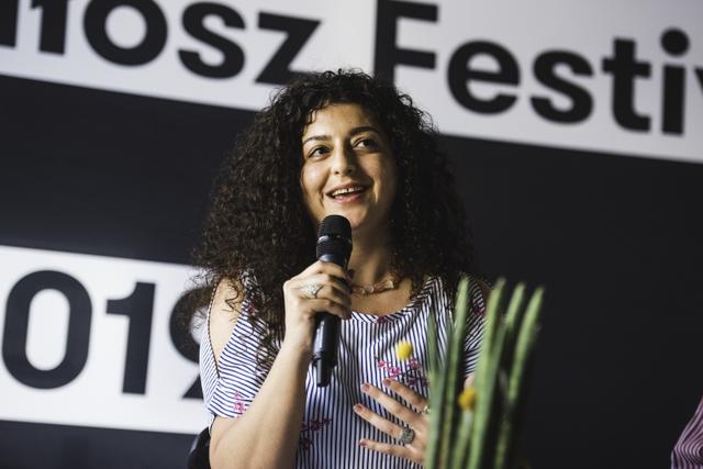 PEN und Pro Mensch helfen Syrerin: Verfolgte Schriftstellerin findet in ...