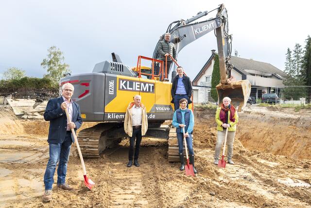Symbolischer Spatenstich: Wohnstätten-Neubau der Lebenshilfe an der ...