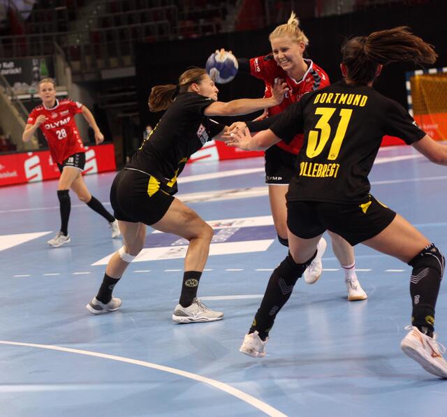 Handball Bundesliga Frauen / Saison 2020/21: Borussia Dortmund besiegt ...