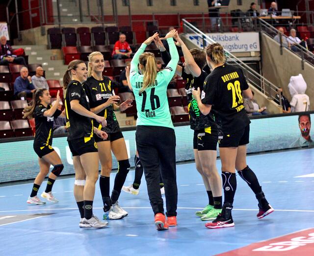 Handball Bundesliga Frauen / Saison 2020/21: Kelly Dulfer & Inger Smits ...