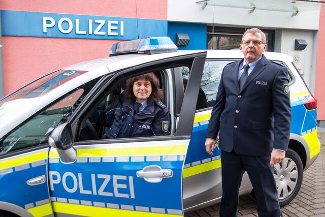 Xanten hat eine Bezirksbeamtin: Christiane Löker folgt Dirk Karneil ...